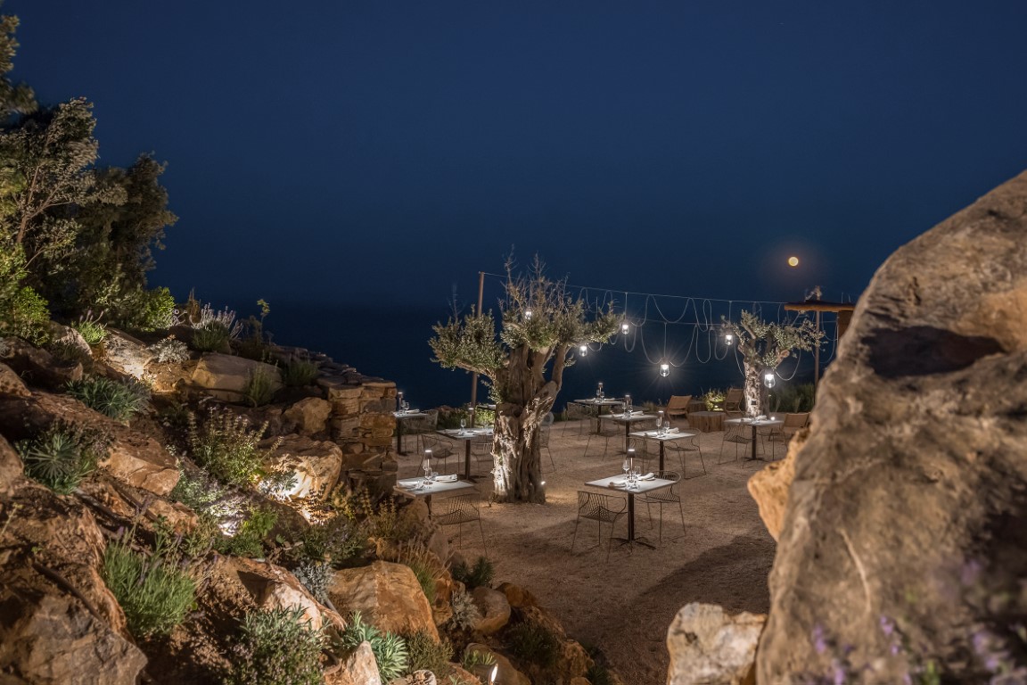 5 Best Sifnos Restaurants for Gourmet International Cuisine